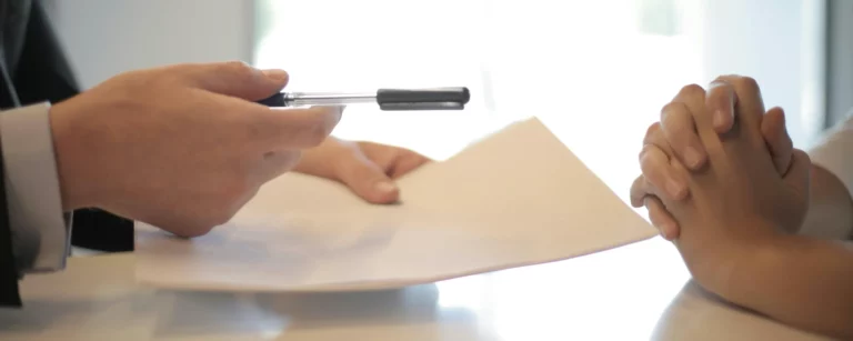 10 Reasons to Hire a Vancouver Immigration Consultant - Canada Immigration Partners